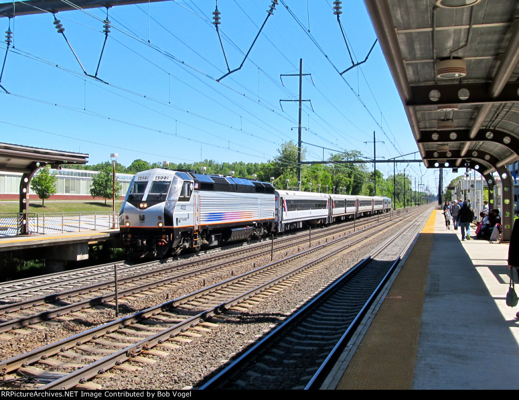 NJT 4022